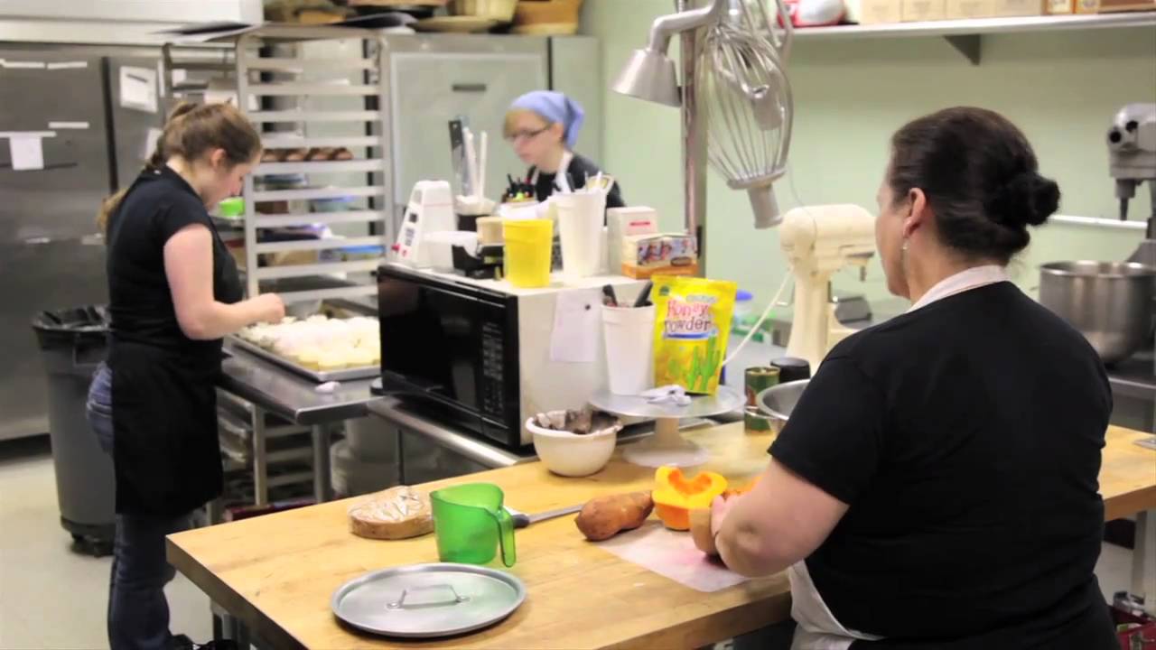 Older Entrepreneur: Regina Mason - www.Over50andOutofWork.com - YouTube