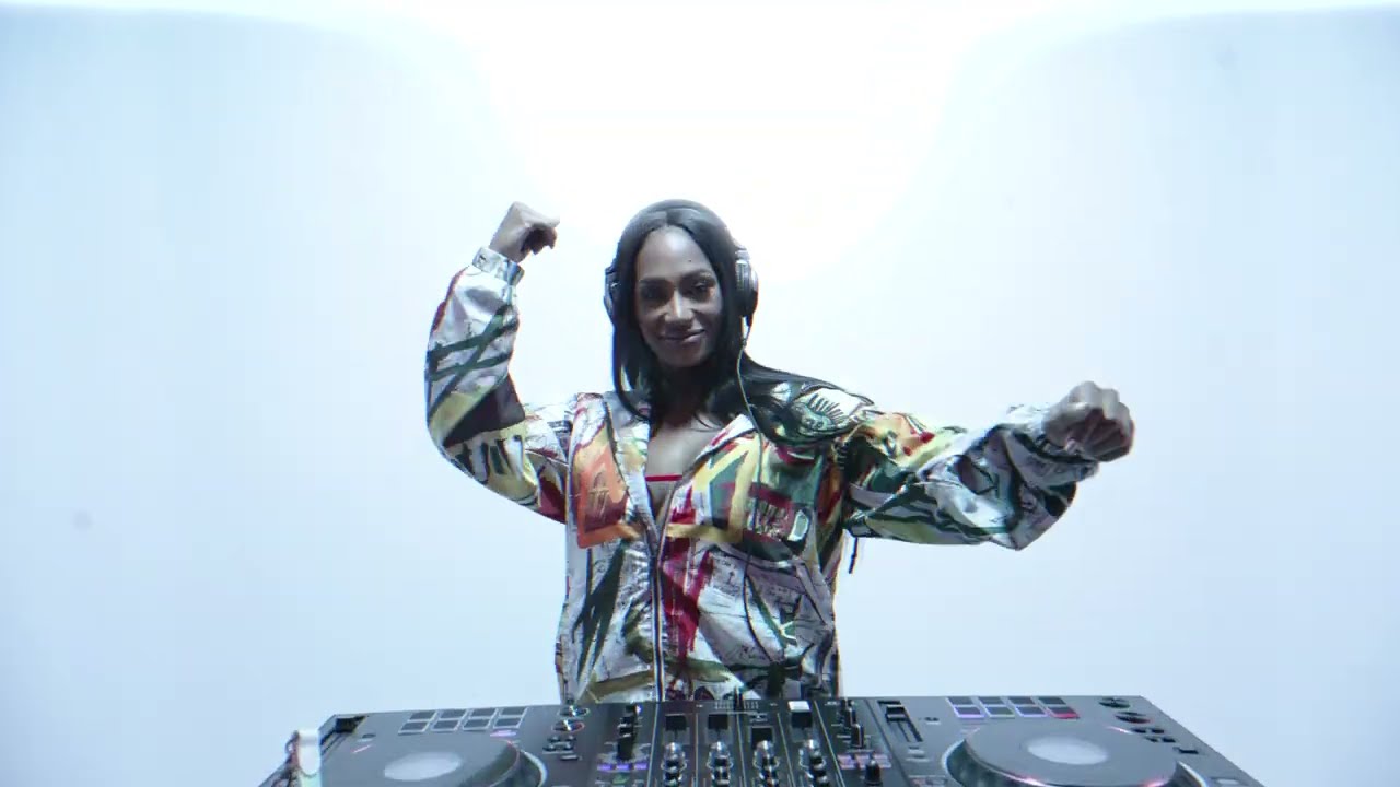 DJ Minx Got Vibes intro - YouTube
