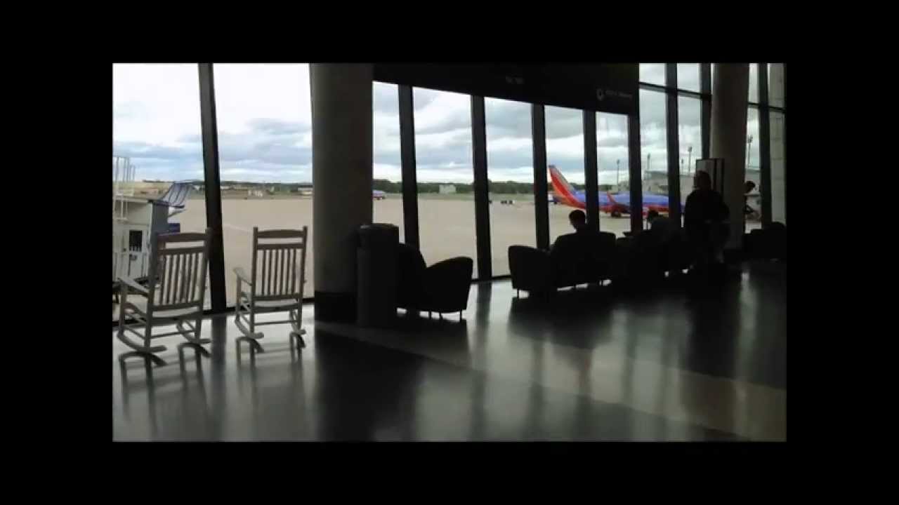 Inside Bradley International Airport - YouTube
