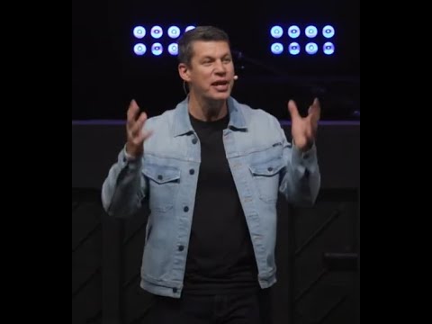 How We See God - Oak Hills - Pastor Travis Eades - YouTube