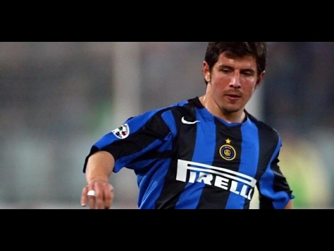 04/05 Away Emre Belozoglu vs Cagliari