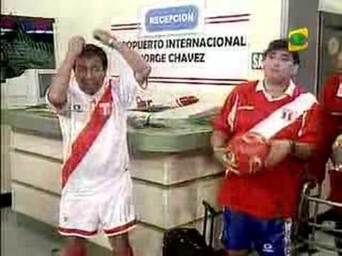 JJ Uribe y Claudio en Lima 2/2 (Especial del Humor 14-07-07) - YouTube