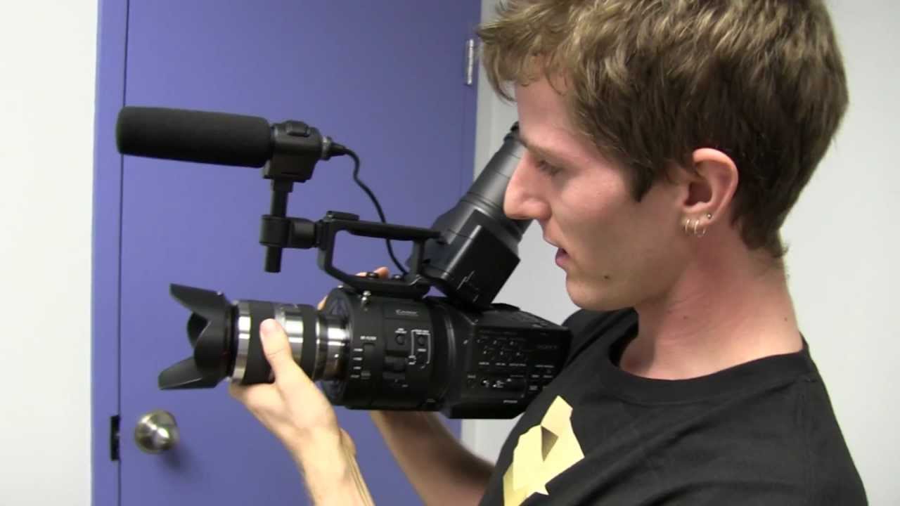Sony FS700 Professional Video Camera Unboxing & First Look Linus Tech ...