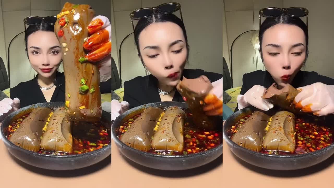 ASMR MUKBANG, spicy food, egg, Spicy sausage, noodles. - YouTube