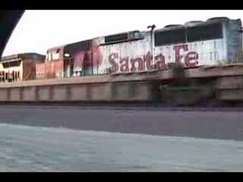 BNSF 4882,Santa Fe 107,BNSF 337 CajonBlvd Pace - YouTube