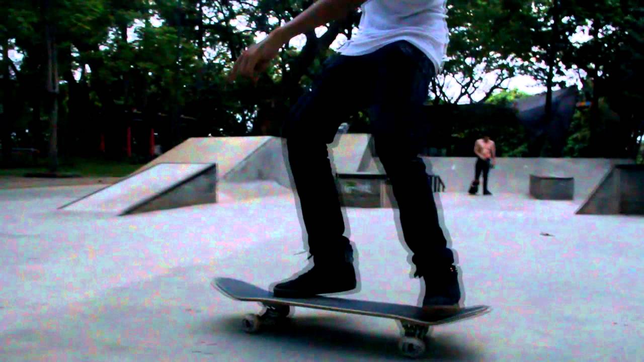 HOW TO INWARD HEELFLIP!!! - YouTube
