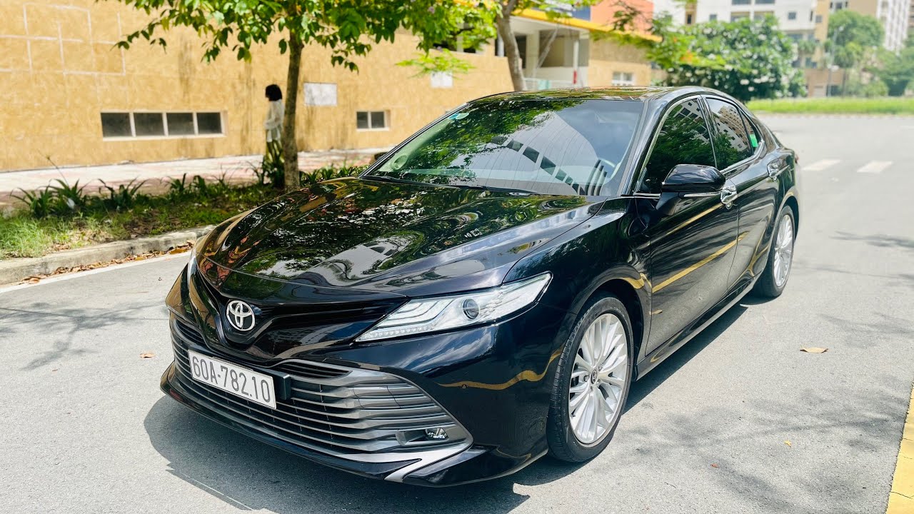 Toyota Camry 2.5Q 2020 Giá Cực Yêu Thương #car #otocugiare - YouTube