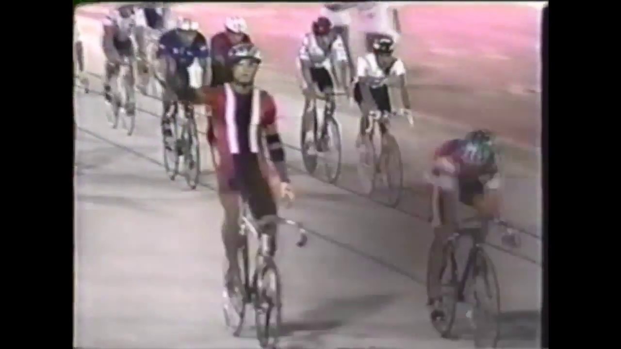 Gene Samuel vs Ben Vetu - YouTube