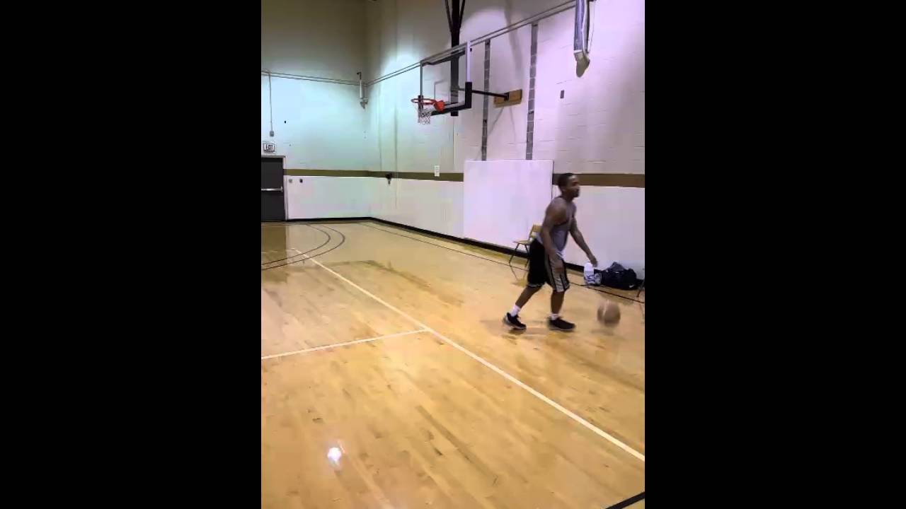 Marquis Barnes Shooting Workout with Salim Stoudamire - YouTube