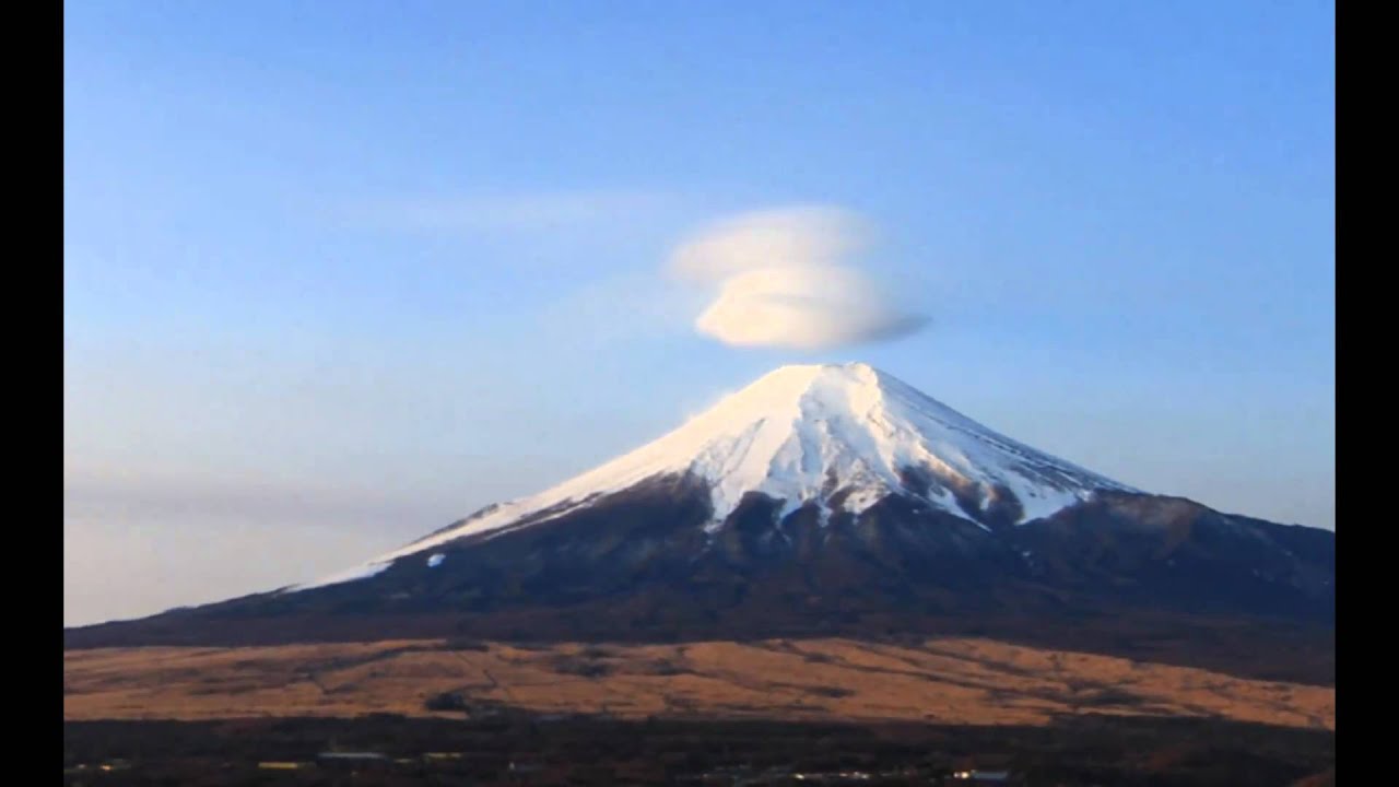 Cap clouds on Mt Fuji - YouTube
