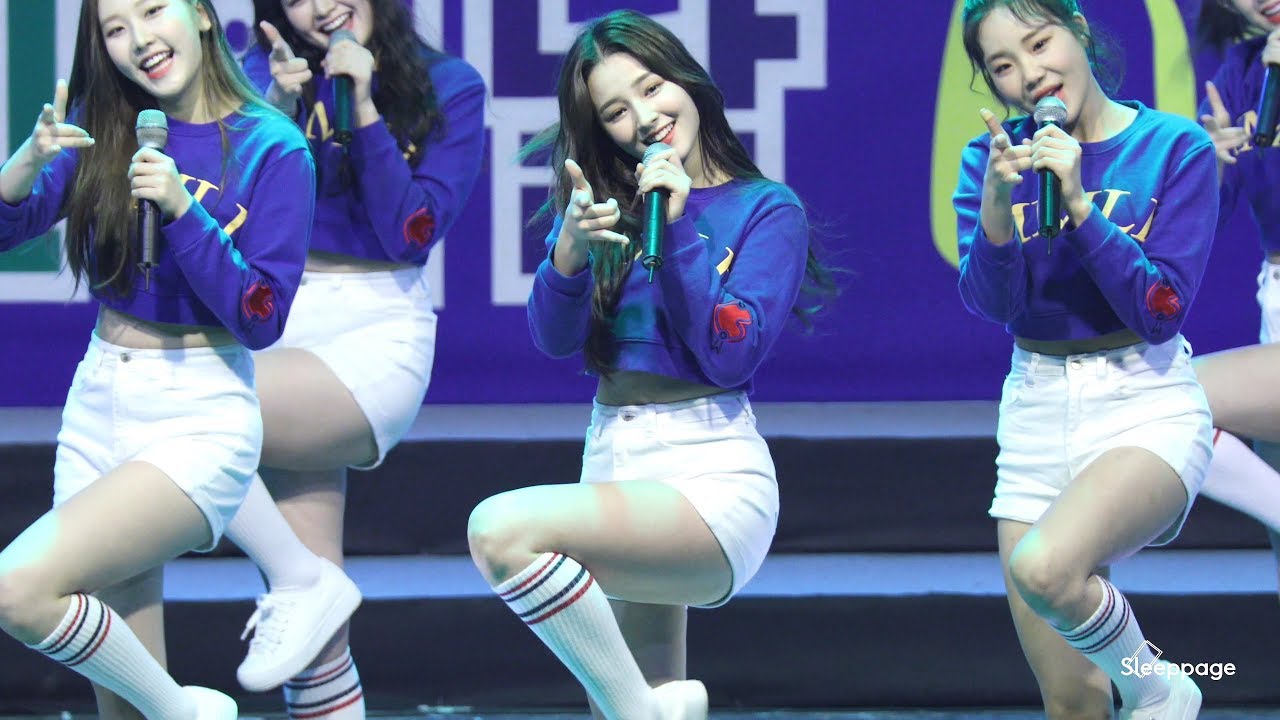 [4K] 181017 모모랜드 MOMOLAND 짠쿵쾅 JJAN! KOONG! KWANG! 낸시 NANCY @ 밀양시민의날 By ...