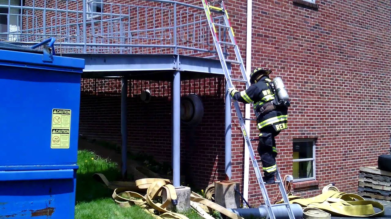 Firefighter Functional Fitness Ladder Climb - YouTube