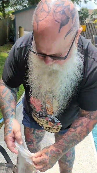 cleaning my pool, step one - YouTube