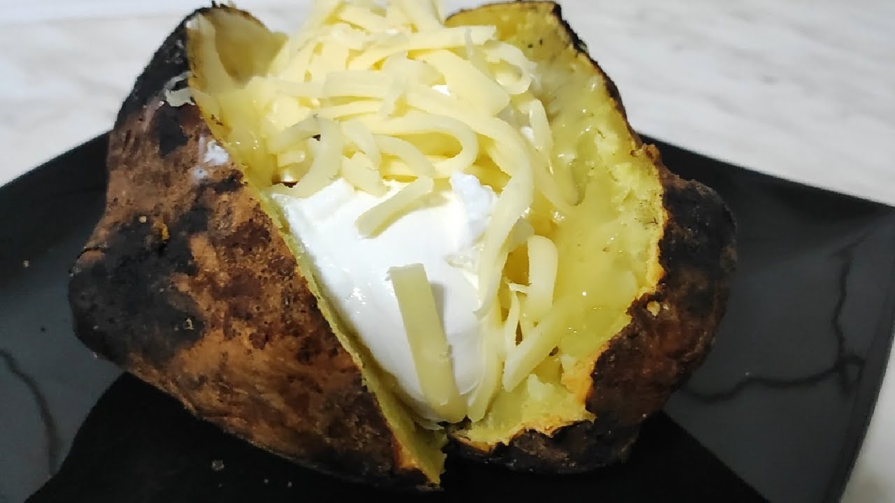 Pecen Kompir Na Zar Vo Folija #krompir #kompir #potatoes #potatoe # ...