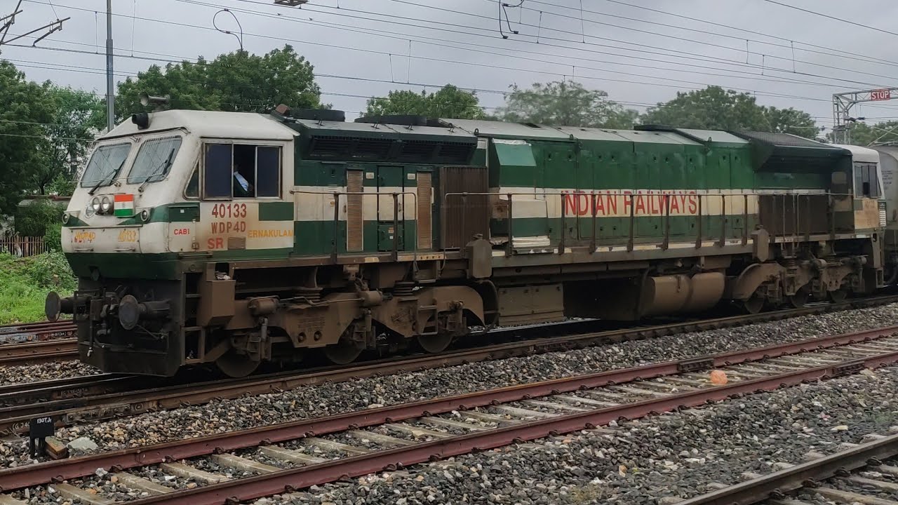 06084 NZM-TVC SF exp skipping at 116kmph | ERS WDP4D 40133 leading ...