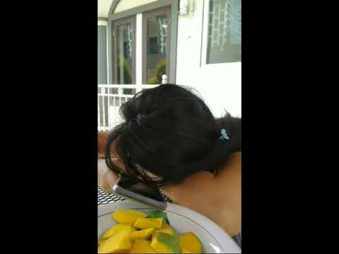 Prank!!gombalin cewek kos kosan nyampe nyengir baper endingnya kena tampar..