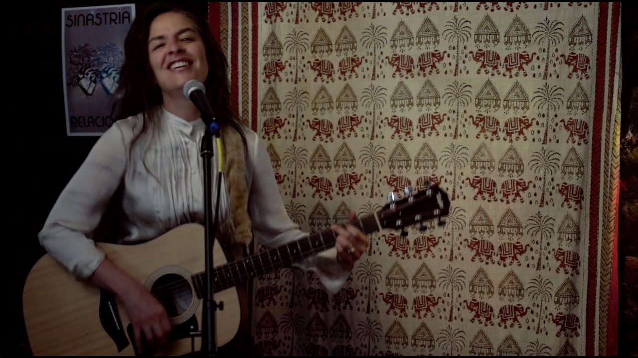 CORAJE (Lestreya, ft. Tim Trench) - YouTube