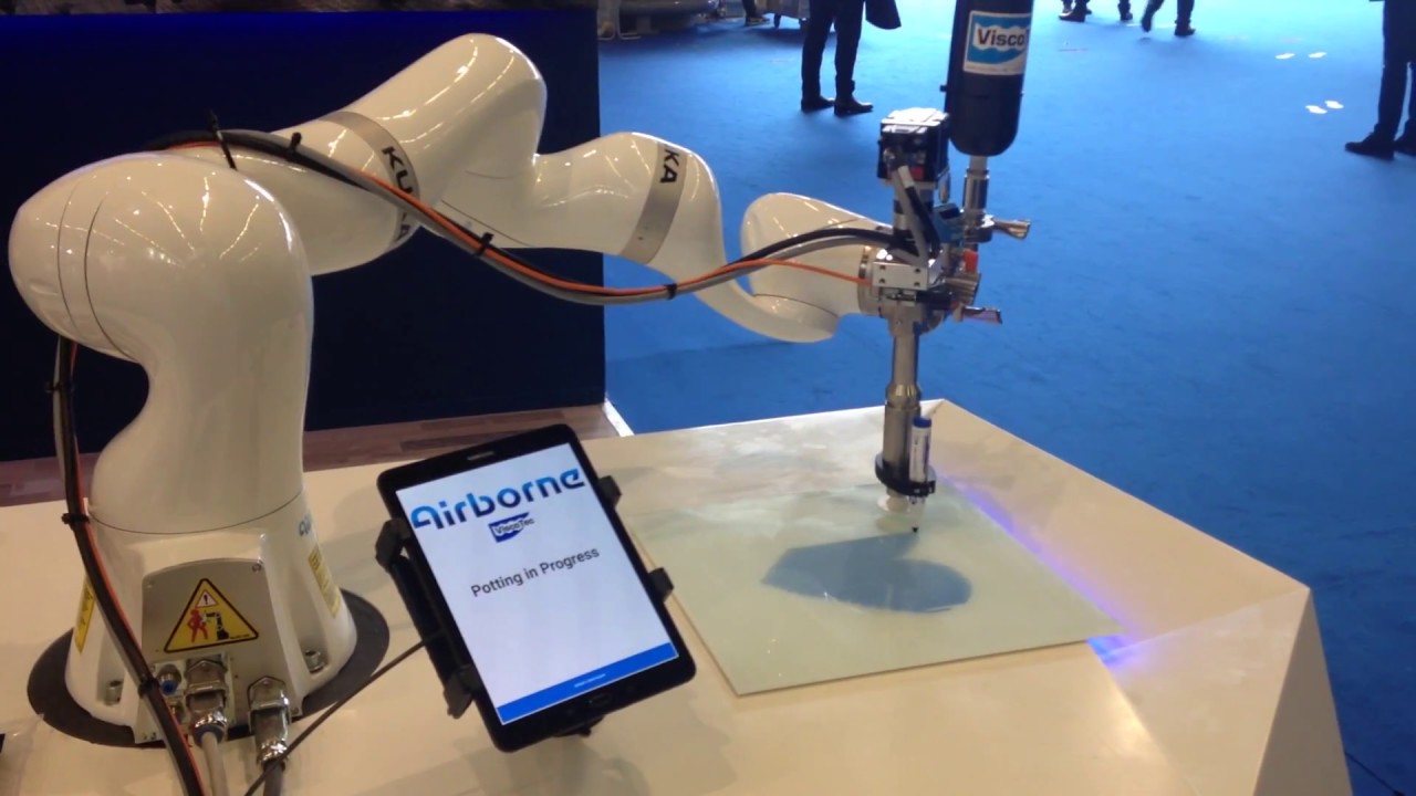 Cobot shows Automated Honeycomb Potting composite solution - JEC World ...