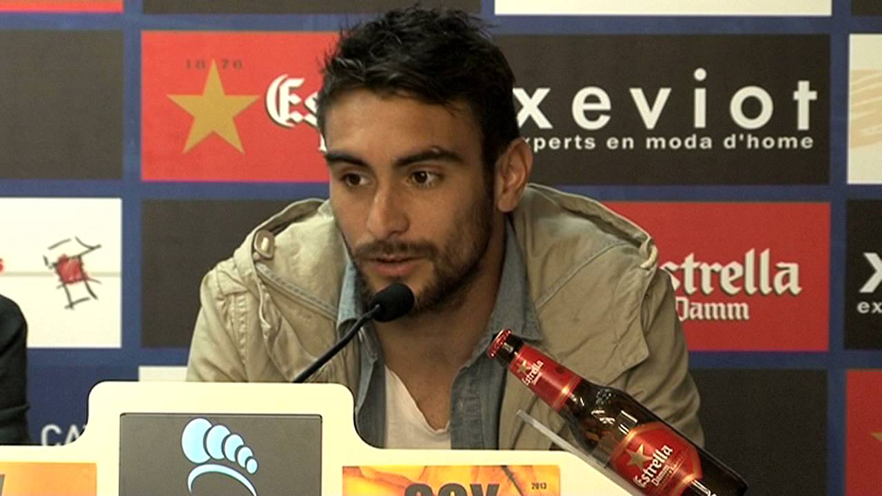 Samuel de los Reyes, presentat com a nou jugador del Sabadell - YouTube
