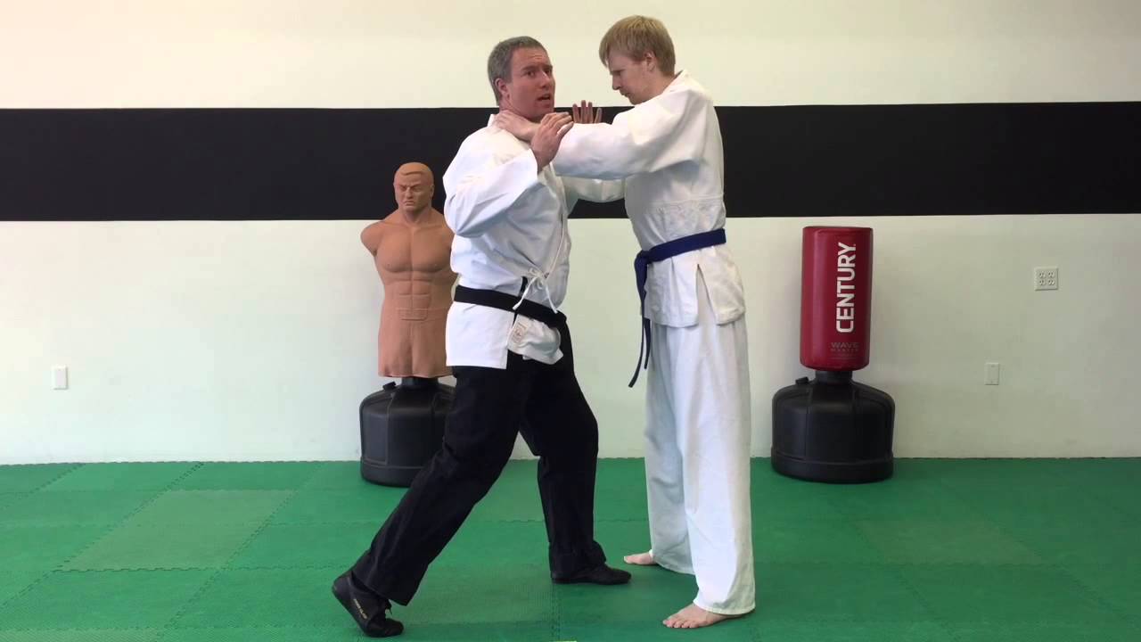 Front Choke Self Defense - YouTube