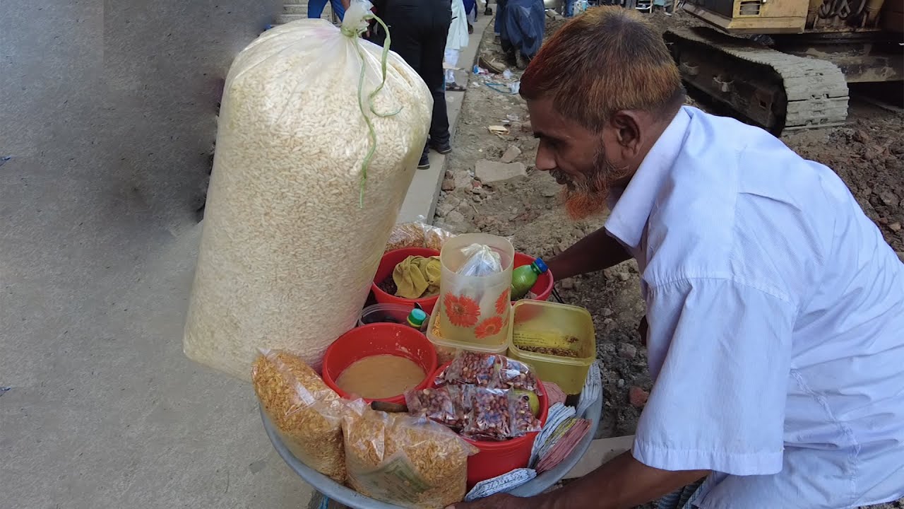 Old Man Selling Most Popular Jhal Muri Makha | Bangladeshi Street Food ...