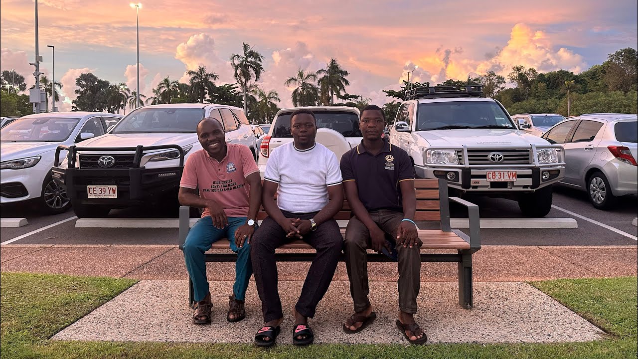 AMETENDA MAHAJABU NI WEWE BWANA SONG - YouTube