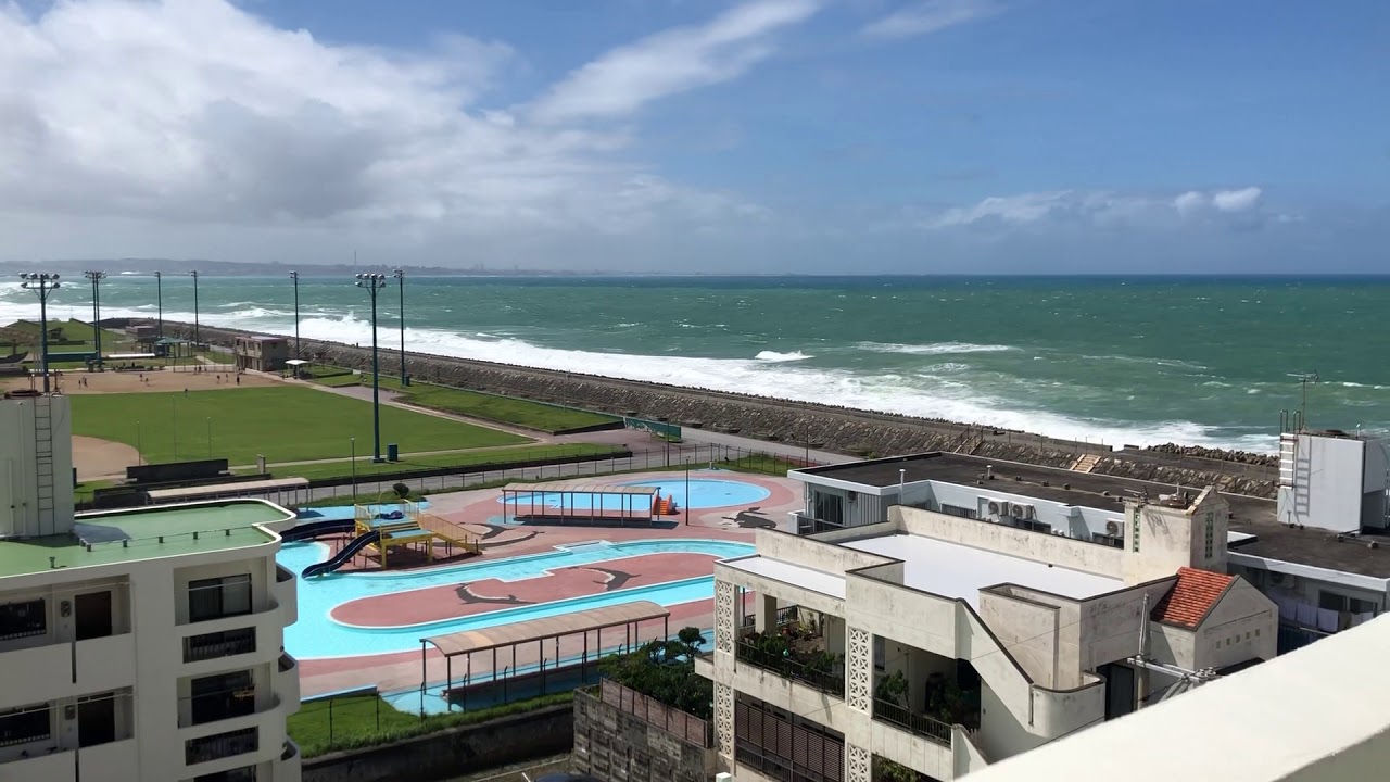 Tides in ocean (okinawa) - YouTube