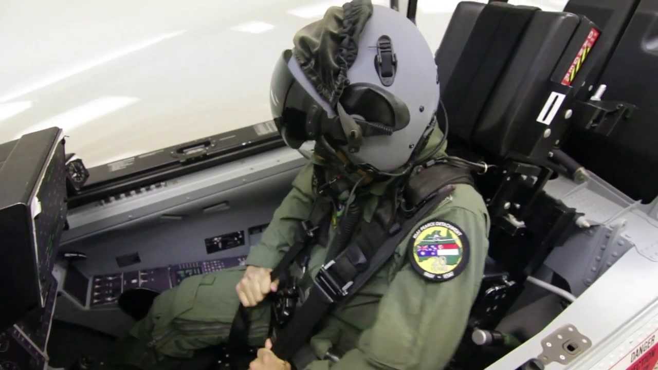 Simulation Systems for Next Generation Pilots - YouTube