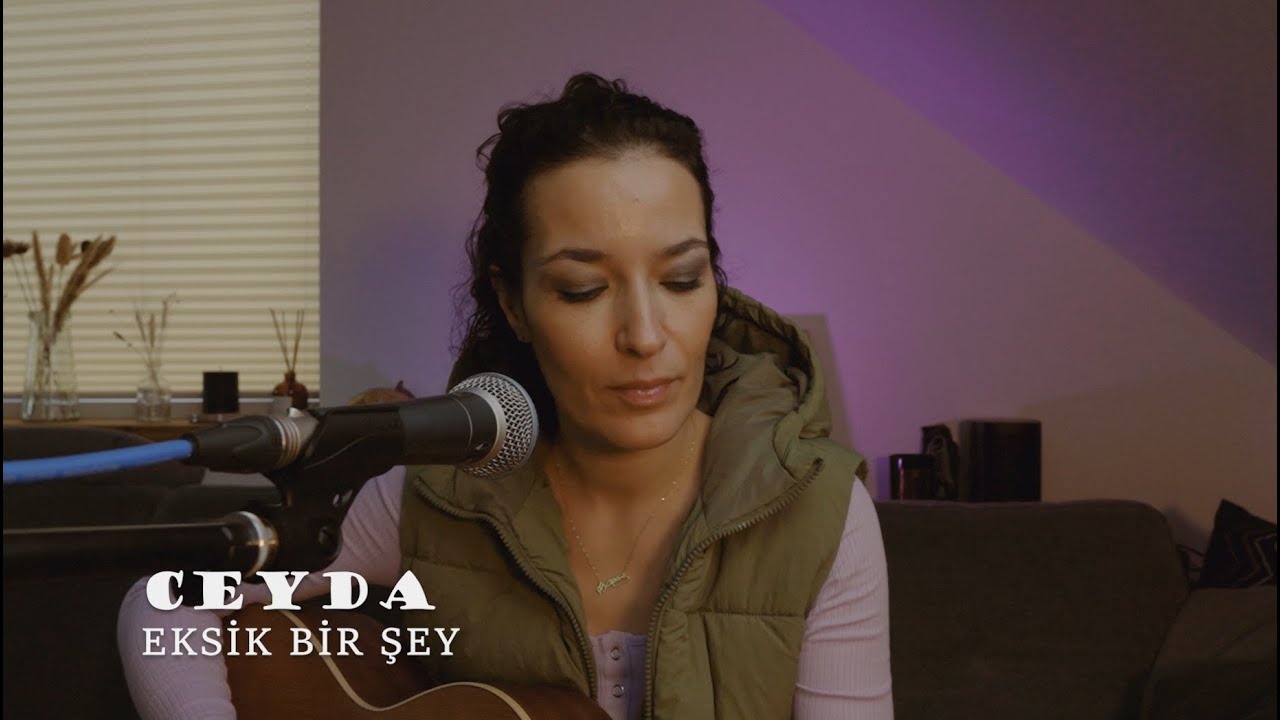 Ceyda - Eksik Bir Şey ( Ezginin Günlüğü Cover ) - YouTube