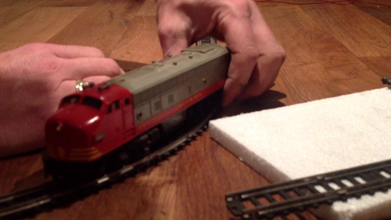 Cleaning a rusty or dirty train track - YouTube