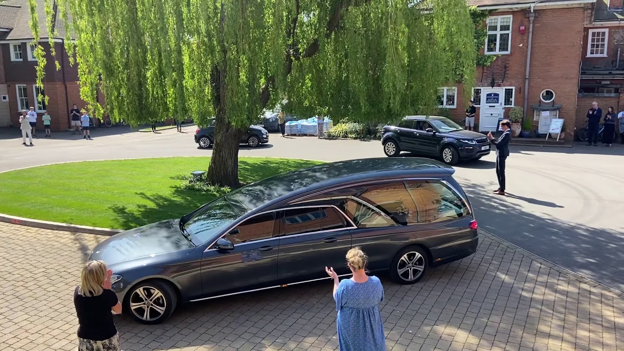 Lesley Jarman 22nd April 2020 - YouTube