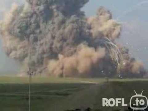 Erstaunliche C4 Sprengstoff Explosion