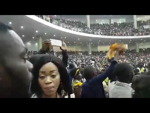 TEMPLO INTERNACIONAL DO BOM DEUS ANGOLA - YouTube