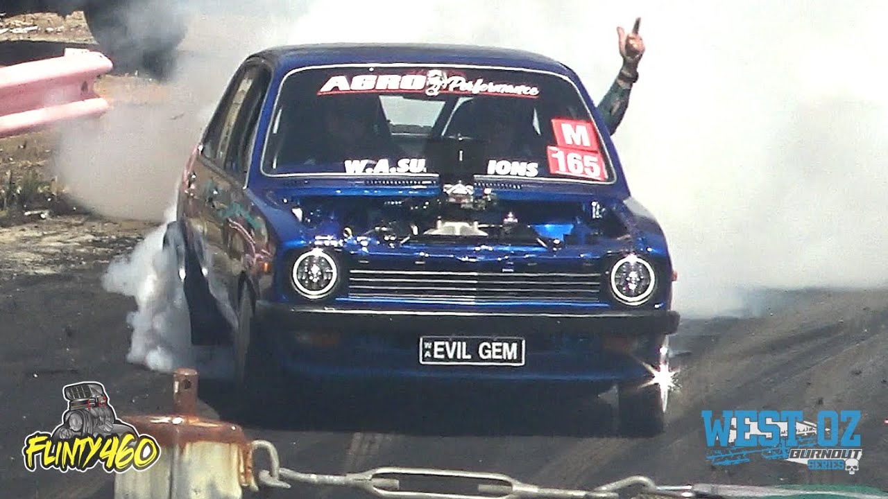 EVIL GEM BURNOUT DEBUT AT NARROGIN REVHEADS - YouTube