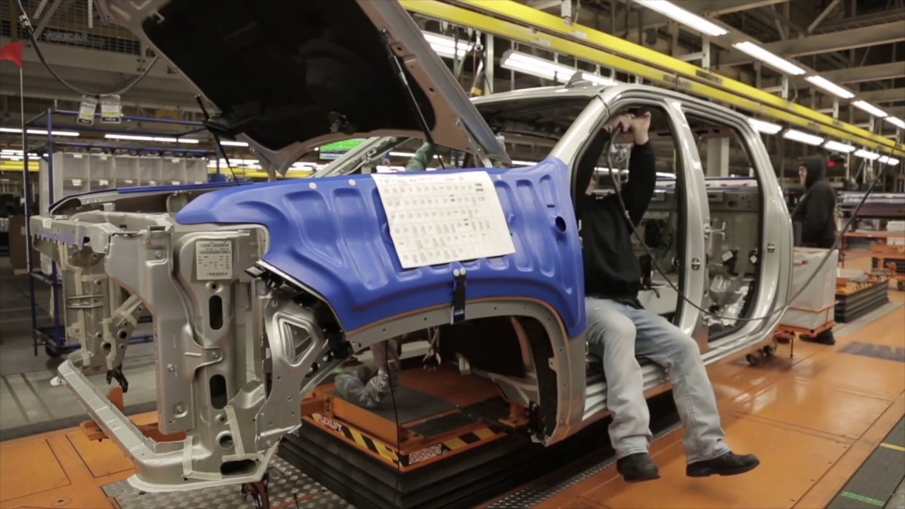 2020 Chevrolet Silverado Production HD | Car Factory Production Line ...