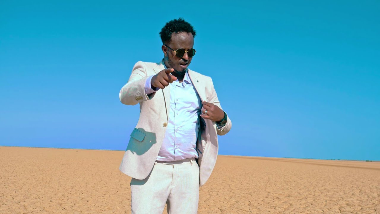 Maxamed Axmed Bakaal (Cirro)-Adaa kali Xuural cayna-(Official video ...