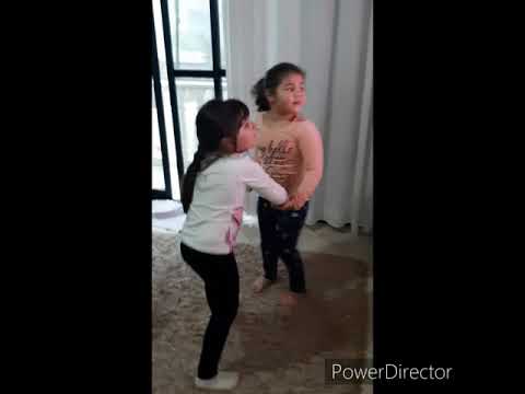 Maria Eduarda dançando Pop pop