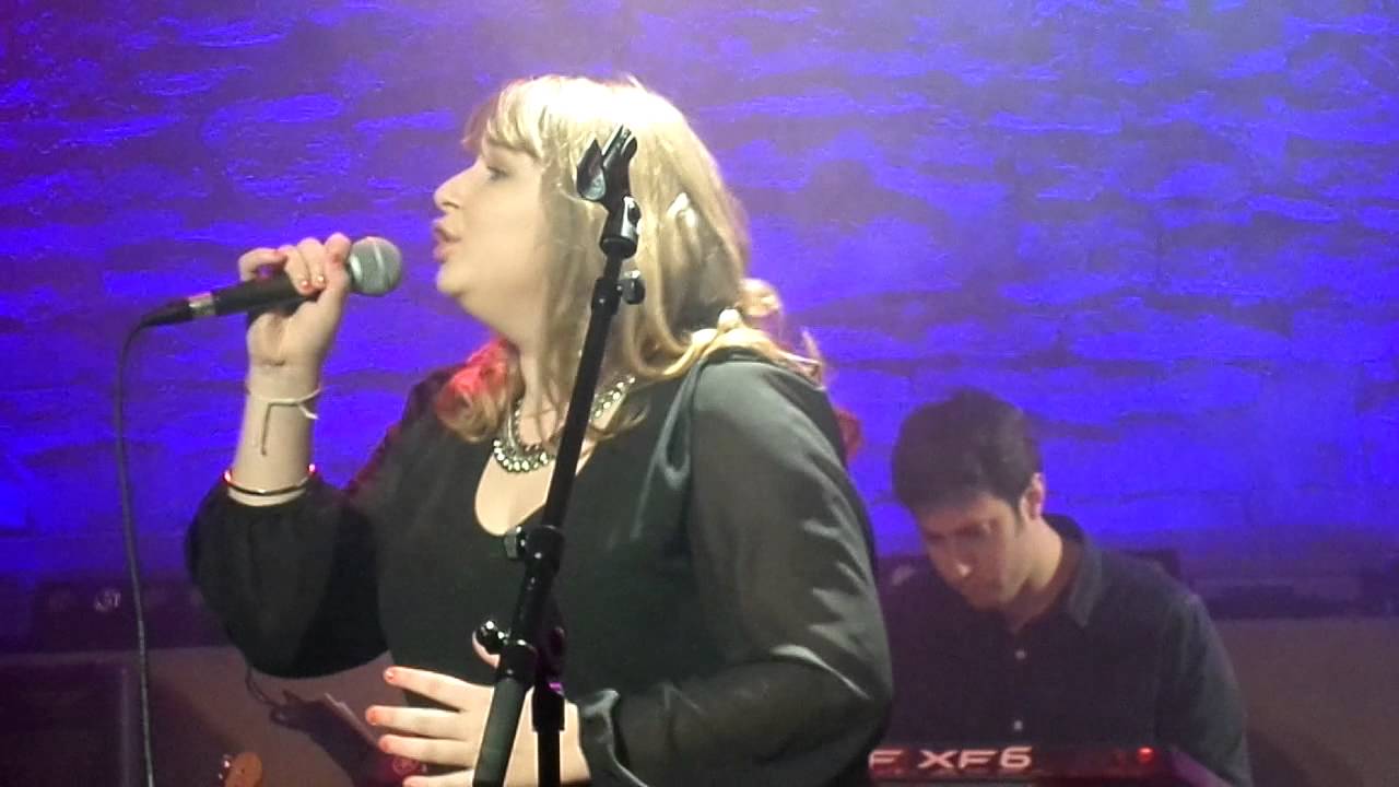 Laura Cochard- Festival Song de Cote D'or 21-11-14 - YouTube