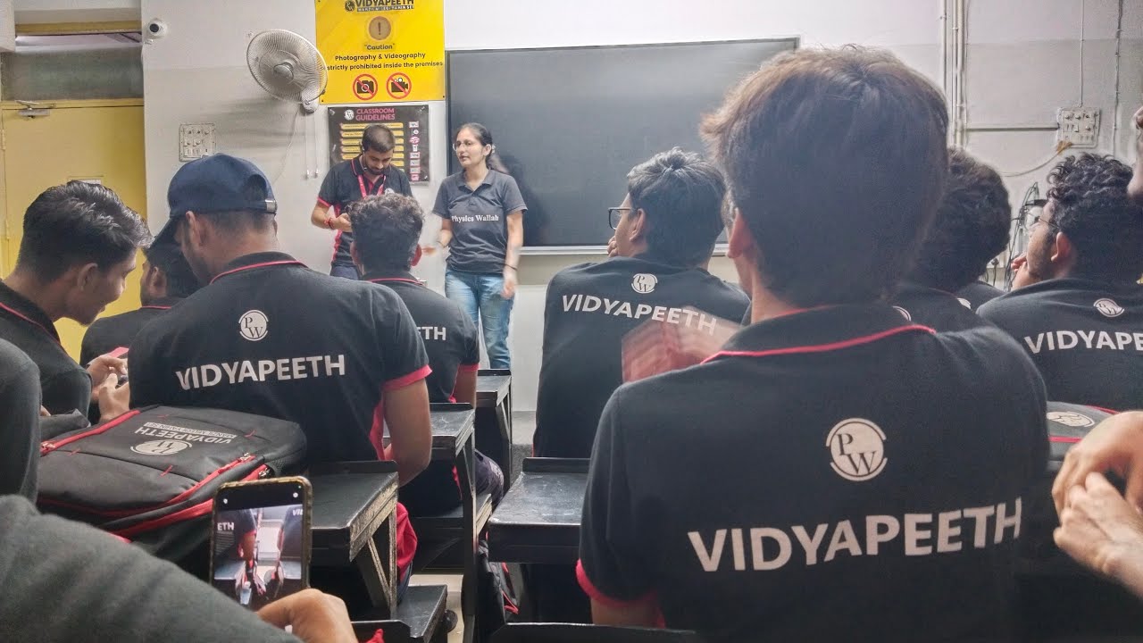 Live PW Vidyapeeth Kota Classroom 😊🫰 Live Study with Neet Aspirants 😊# ...