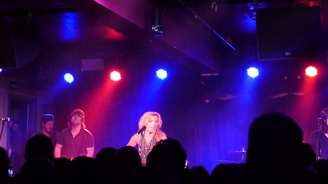 Independence - The Band Perry - Manchester Club Academy 18/11/12 - YouTube