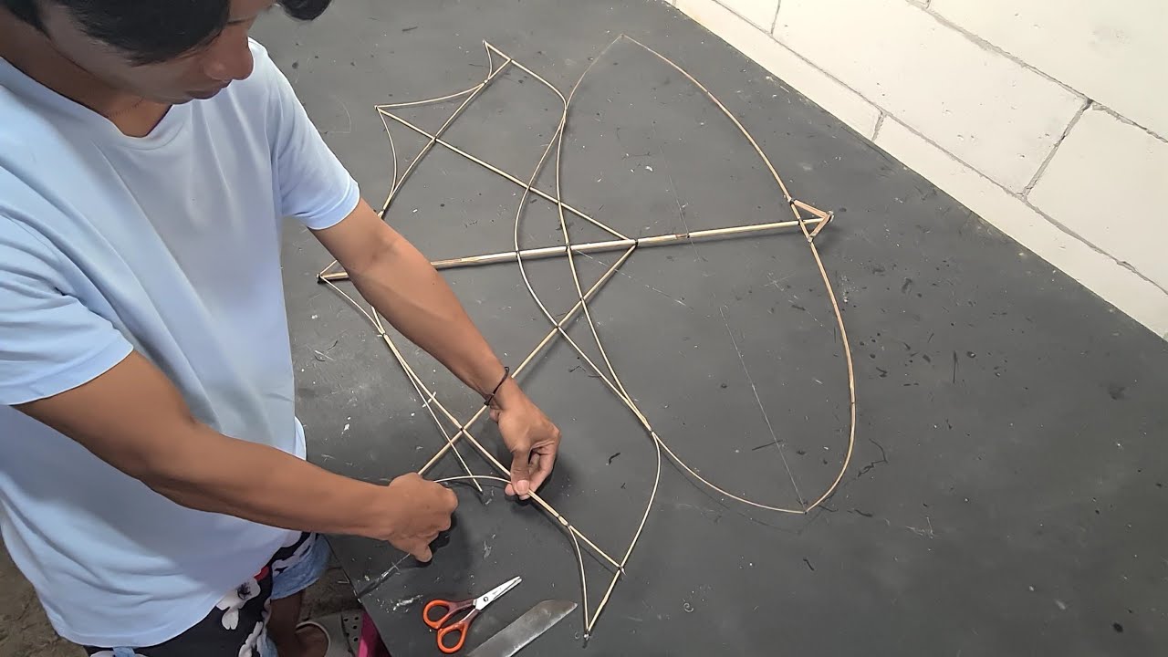 BELI BAMBU ORI HARGA 3 RIBU JADI LAYANGAN KELELAWAR LUMAYAN BESAR - YouTube