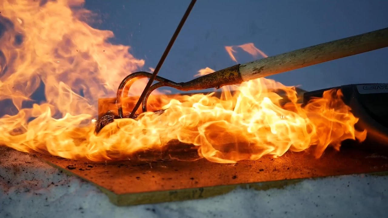 Lithium Polymer Battery (LiPo) heat-up and explosion - YouTube