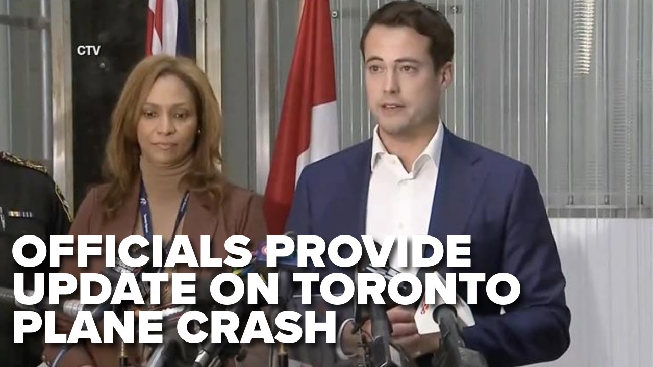 Officials on Delta plate crash in Toronto airport - YouTube