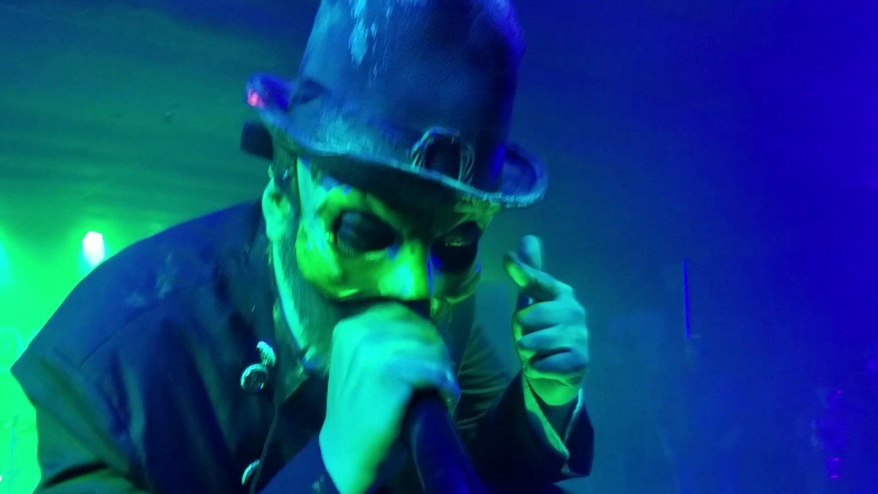 Mushroomhead Empty spaces - YouTube