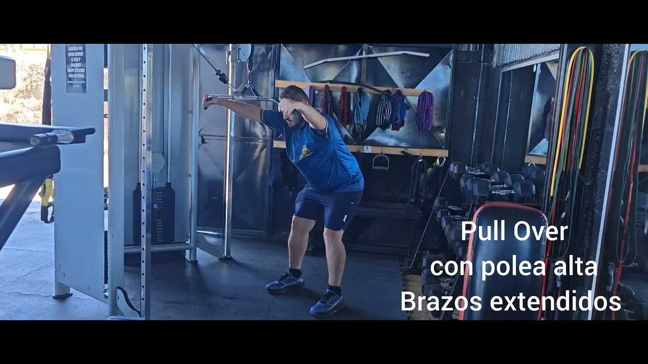 PULL OVER CON POLEA ALTA BRAZOS EXTENDIDOS - YouTube