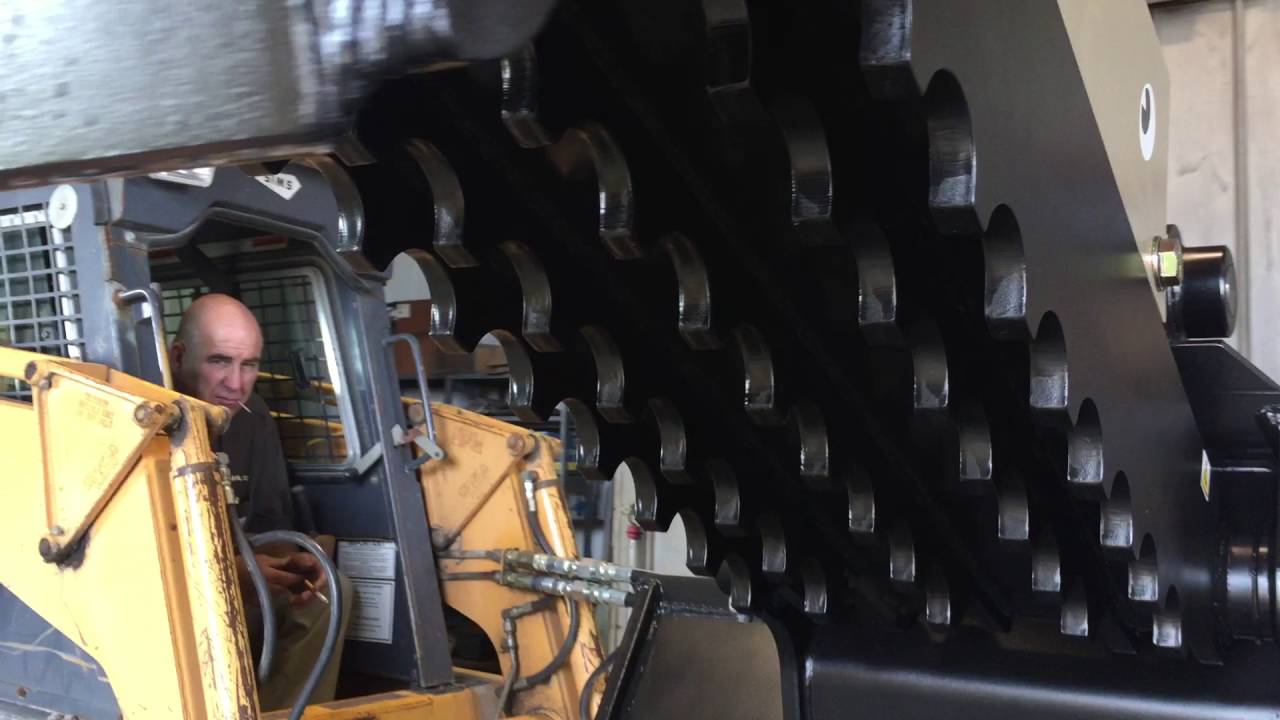 Mega Beak 200 - The Biggest Beak Ever Built - YouTube