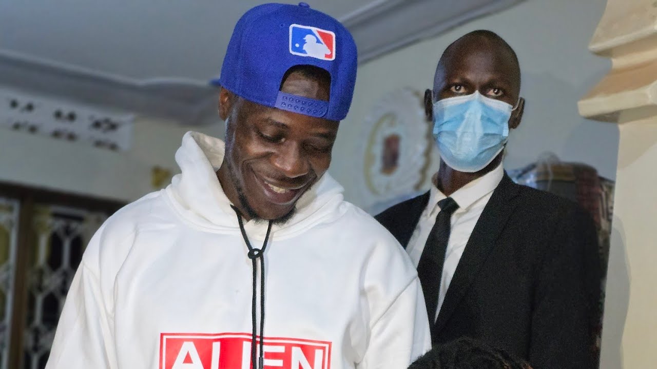 ALIEN SKIN AGAMBYE AGENDA KWESIMBAWO (FANGON INDEPENDENCEDAY) - BUT ...