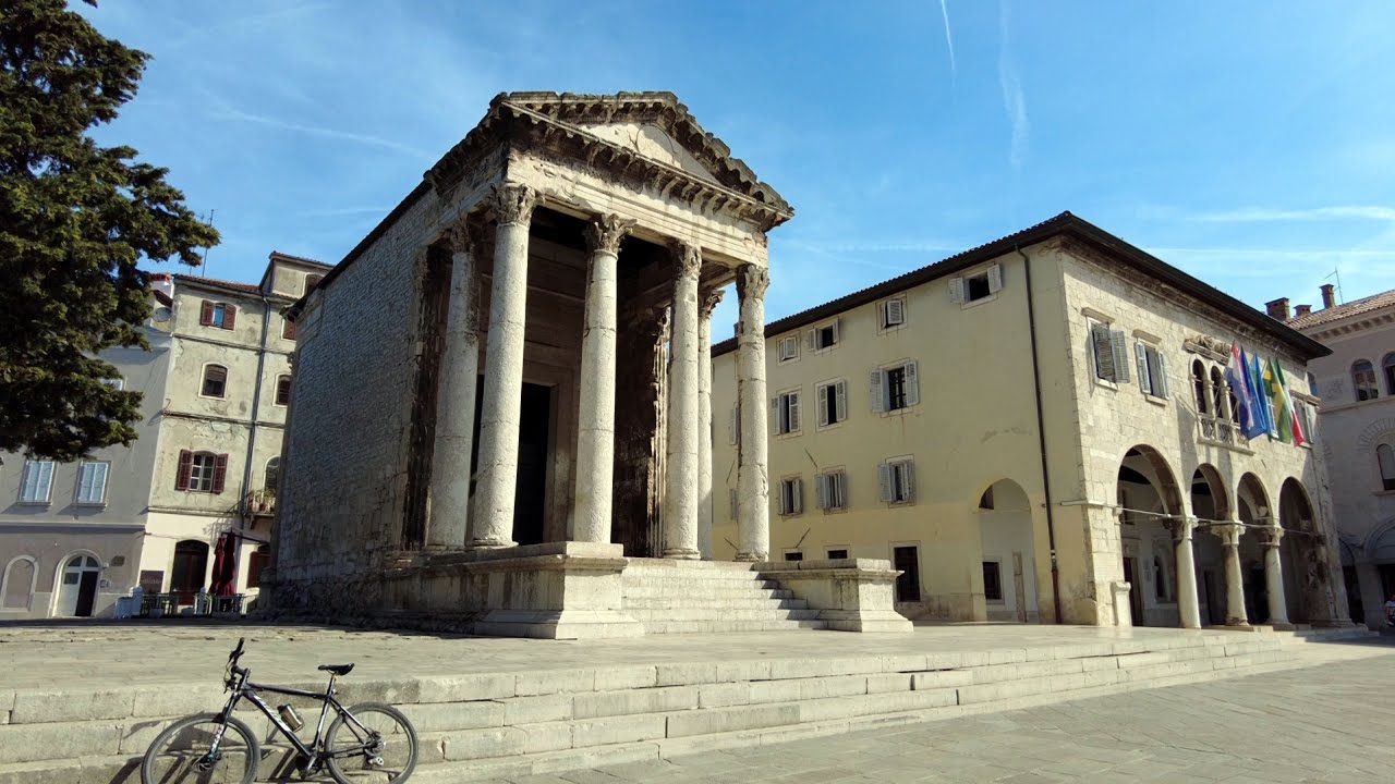 Pula, Istria - 🇭🇷Croatia: a walk through the city full of history I May ...
