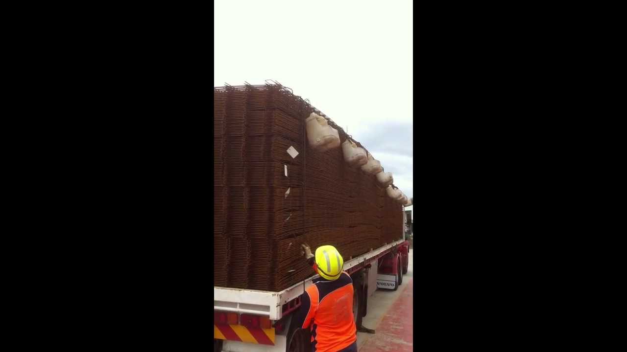 Mesh Load Restraint Option - Using Buckets to place the chains - YouTube