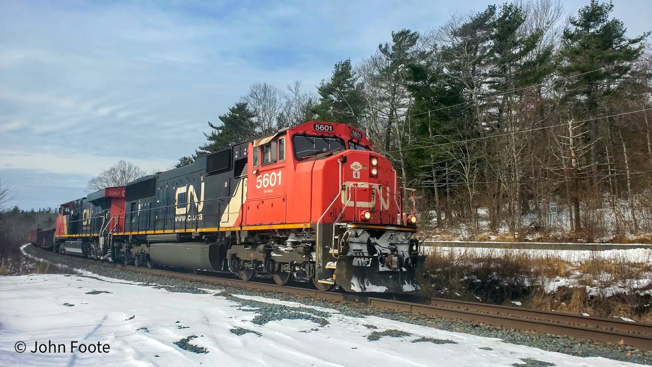 SD70I Leads CN L507 Through Wellington - YouTube